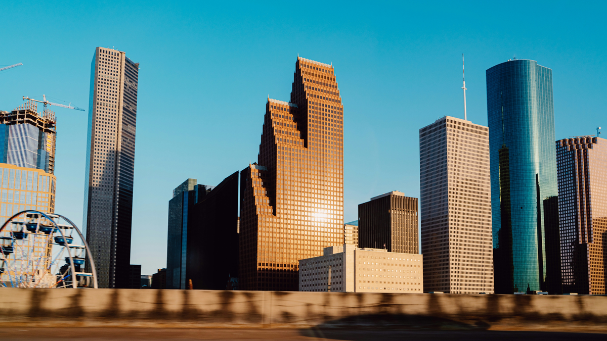 Celebrating Three Years Moving in Houston | Lugg