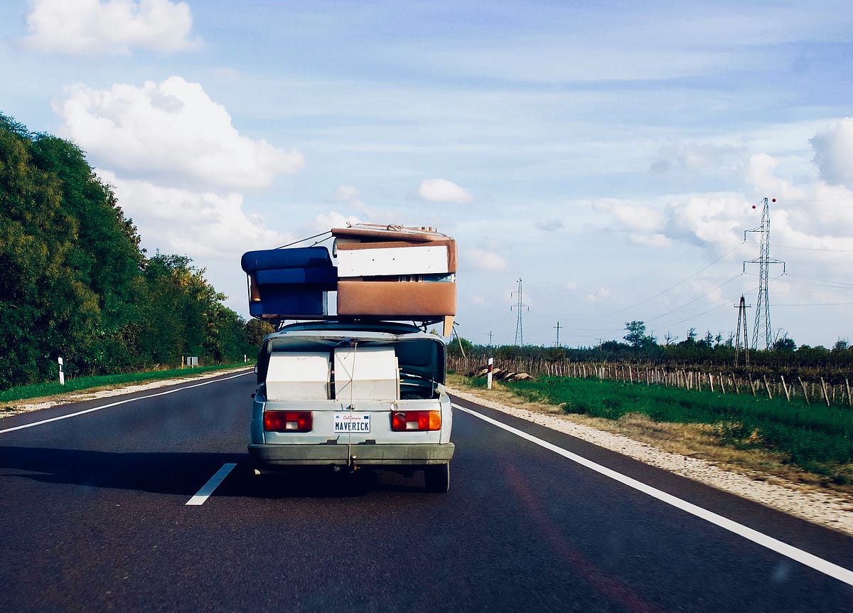 Need Help Moving Into Your Dorm Room? Lugg is there